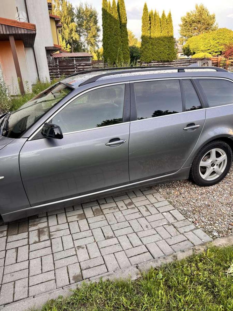 Pelēks BMW 525 2007 Viļņa, ar dzinēja tilpumu 3.00 L un nobraukumu 326 tūkst. km par 3780 €, foto 14 vietnē AUTOMOTO.COM.LV