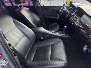 Pelēks BMW 525 2007 Viļņa, ar dzinēja tilpumu 2.50 L un nobraukumu 374 tūkst. km par 2350 €, foto 6 vietnē AUTOMOTO.COM.LV