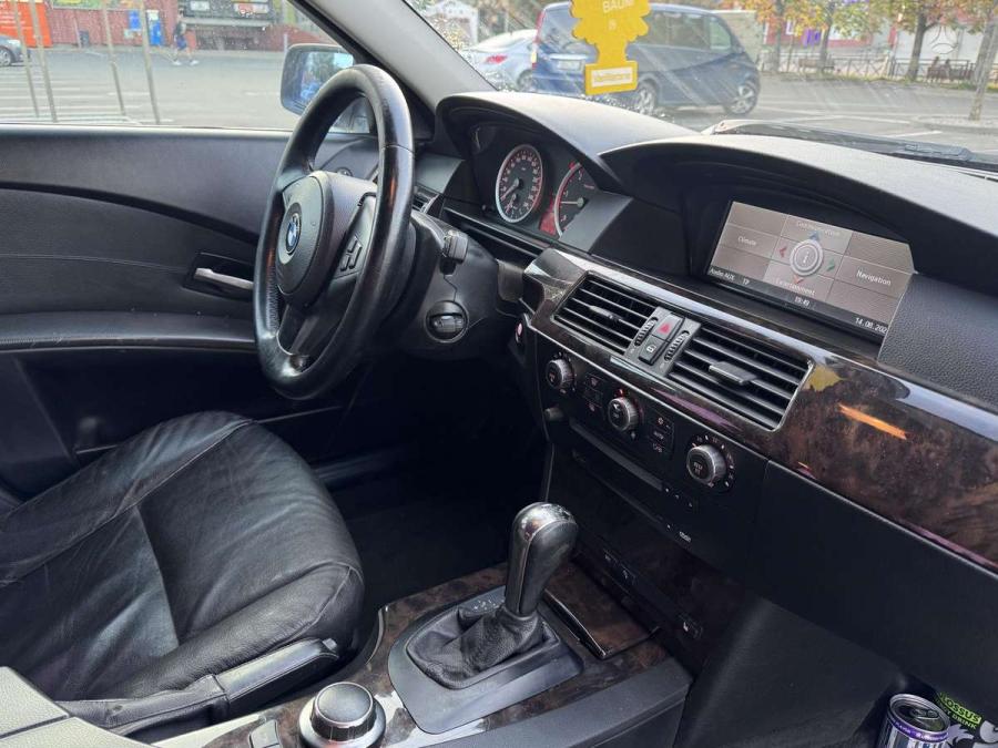Pelēks BMW 525 2007 Viļņa, ar dzinēja tilpumu 2.50 L un nobraukumu 374 tūkst. km par 2350 €, foto 8 vietnē AUTOMOTO.COM.LV