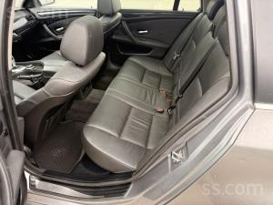 Grey BMW 525 2007 in Ogre, with an engine capacity of 3.00 L and mileage of 331 thousand km for 3999 €, photo 12 on AUTOMOTO.COM.LV