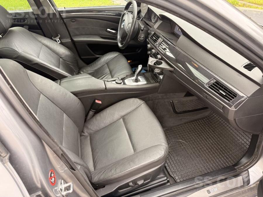 Grey BMW 525 2007 in Ogre, with an engine capacity of 3.00 L and mileage of 331 thousand km for 3999 €, photo 14 on AUTOMOTO.COM.LV