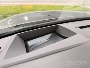 Grey BMW 525 2007 in Ogre, with an engine capacity of 3.00 L and mileage of 331 thousand km for 3999 €, photo 15 on AUTOMOTO.COM.LV