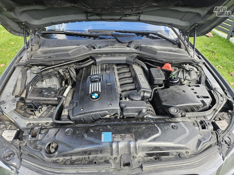 Grey BMW 525 2007 in Klaipeda, with an engine capacity of 2.50 L and mileage of 193 thousand km for 2999 €, photo 32 on AUTOMOTO.COM.LV
