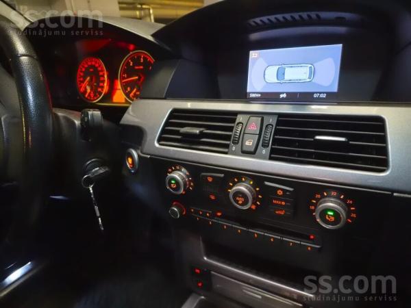 Grey BMW 525 2007 in Riga, with an engine capacity of 3.00 L and mileage of 298 thousand km for 5000 €, photo 1 on AUTOMOTO.COM.LV
