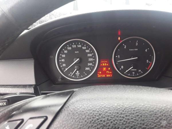 Grey BMW 525 2008 in Marijampole, with an engine capacity of 2.99 L and mileage of 280 thousand km for 4250 €, photo 11 on AUTOMOTO.COM.LV