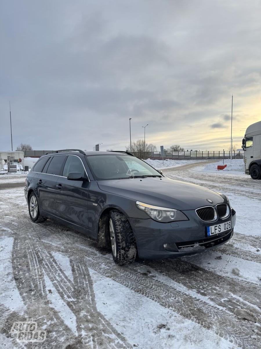 Pelēks BMW 525 2008 Klaipėda, ar dzinēja tilpumu 3.00 L un nobraukumu 440 tūkst. km par 3350 €, foto 3 vietnē AUTOMOTO.COM.LV