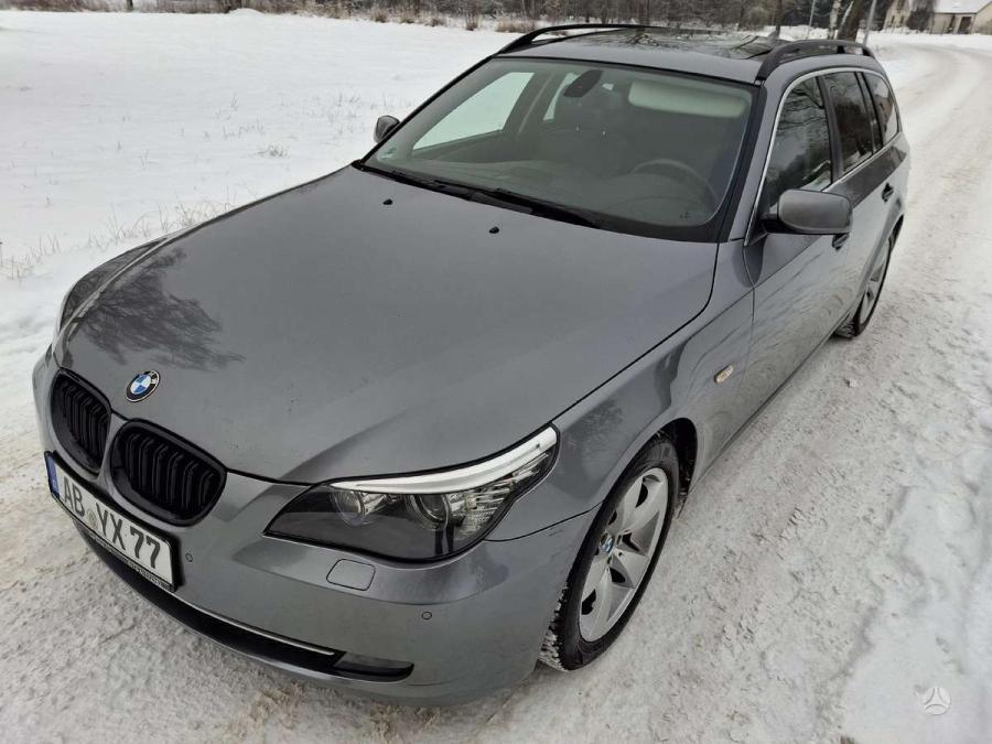 Pelēks BMW 525 2008 Prienai, ar dzinēja tilpumu 2.99 L un nobraukumu 321 tūkst. km par 4250 €, foto 1 vietnē AUTOMOTO.COM.LV