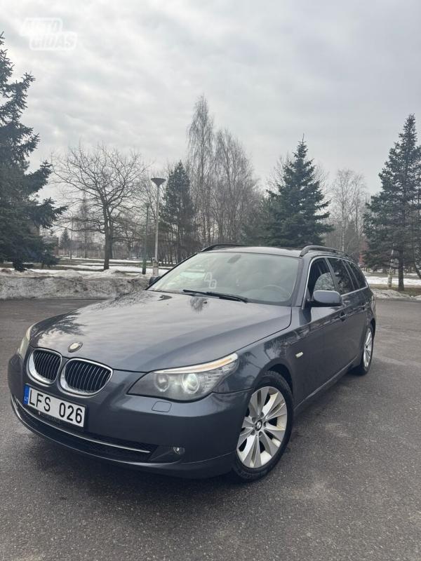 Pelēks BMW 525 2008 Klaipėda, ar dzinēja tilpumu 3.00 L un nobraukumu 440 tūkst. km par 3350 €, foto 2 vietnē AUTOMOTO.COM.LV