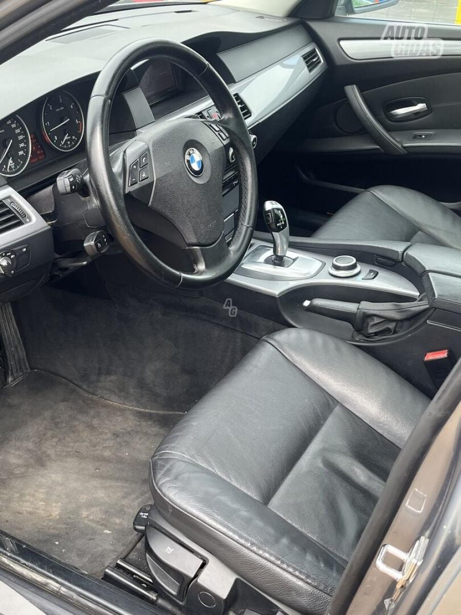 Grey BMW 525 2008 in Taurage, with an engine capacity of 3.00 L and mileage of 325 thousand km for 3300 €, photo 8 on AUTOMOTO.COM.LV