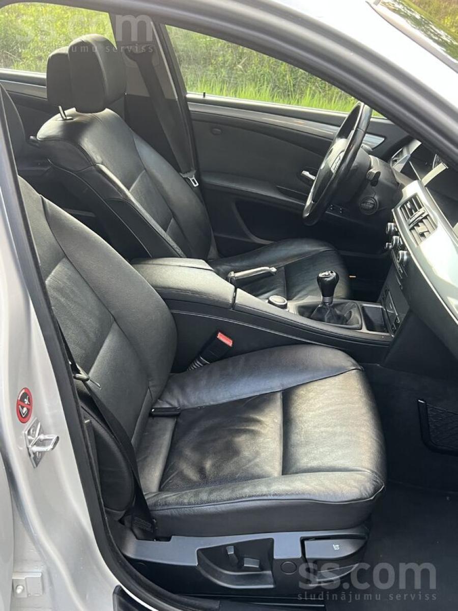 Grey BMW 525 2008 in Riga, with an engine capacity of 3.00 L and mileage of 348 thousand km for 4500 €, photo 11 on AUTOMOTO.COM.LV