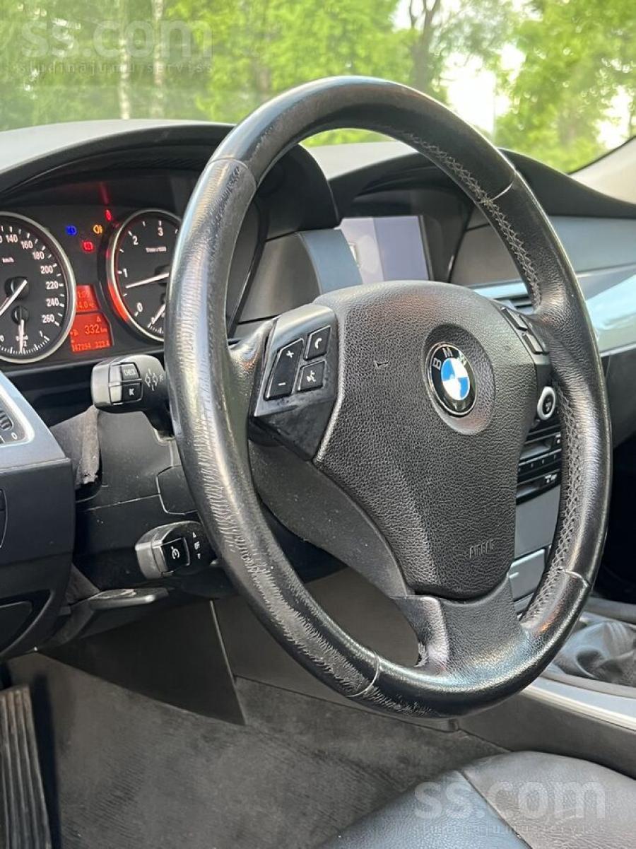 Grey BMW 525 2008 in Riga, with an engine capacity of 3.00 L and mileage of 348 thousand km for 4500 €, photo 12 on AUTOMOTO.COM.LV