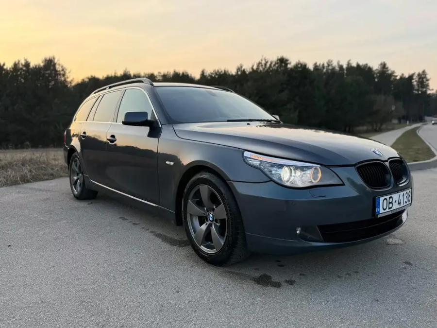 Pelēks BMW 525 2008 Rīga, ar dzinēja tilpumu 3.00 L un nobraukumu 368 tūkst. km par 4500 €, foto 3 vietnē AUTOMOTO.COM.LV
