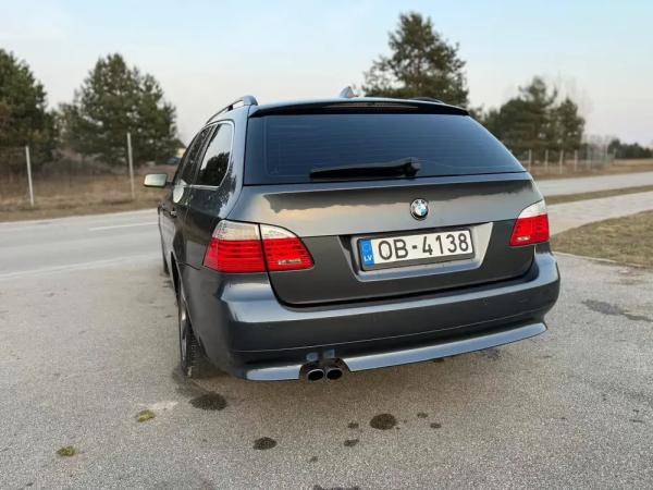 Grey BMW 525 2008 in Riga, with an engine capacity of 3.00 L and mileage of 368 thousand km for 4500 €, photo 9 on AUTOMOTO.COM.LV
