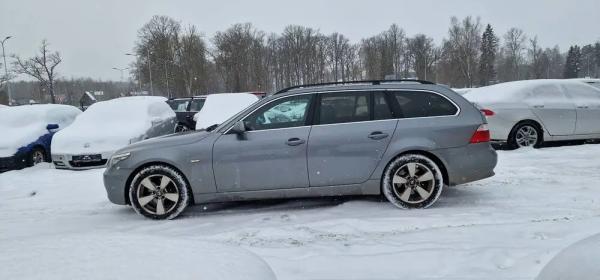 Pelēks BMW 525 2008 Valmiera, ar dzinēja tilpumu 3.00 L un nobraukumu 439 tūkst. km par 2350 €, foto 5 vietnē AUTOMOTO.COM.LV