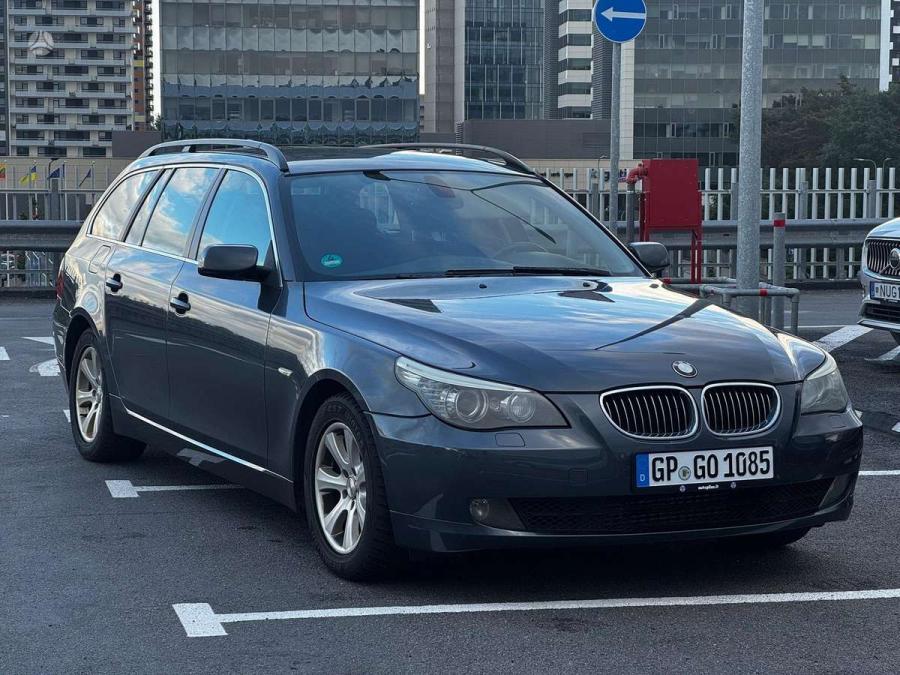 Grey BMW 525 2008 in Taurage, with an engine capacity of 2.99 L and mileage of 295 thousand km for 3800 €, photo 1 on AUTOMOTO.COM.LV