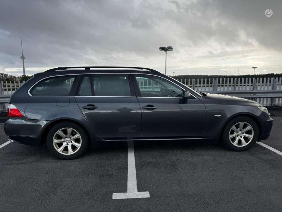 Grey BMW 525 2008 in Taurage, with an engine capacity of 2.99 L and mileage of 295 thousand km for 3800 €, photo 4 on AUTOMOTO.COM.LV