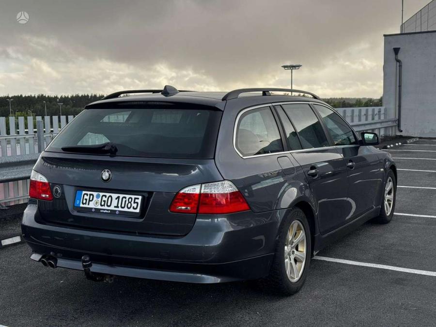 Grey BMW 525 2008 in Taurage, with an engine capacity of 2.99 L and mileage of 295 thousand km for 3800 €, photo 5 on AUTOMOTO.COM.LV