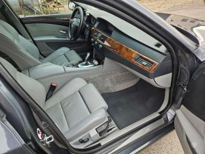 Grey BMW 525 2008 in Panevezys, with an engine capacity of 2.99 L and mileage of 297 thousand km for 3999 €, photo 7 on AUTOMOTO.COM.LV