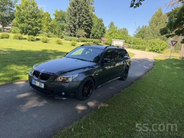 Grey BMW 525 2008 in Aluksne, with an engine capacity of 3.00 L and mileage of 311 thousand km for 5000 €, photo 3 on AUTOMOTO.COM.LV