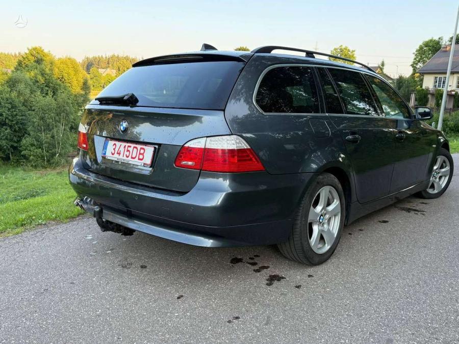 Pelēks BMW 525 2008 Viļņa, ar dzinēja tilpumu 2.99 L un nobraukumu 314 tūkst. km par 4600 €, foto 4 vietnē AUTOMOTO.COM.LV