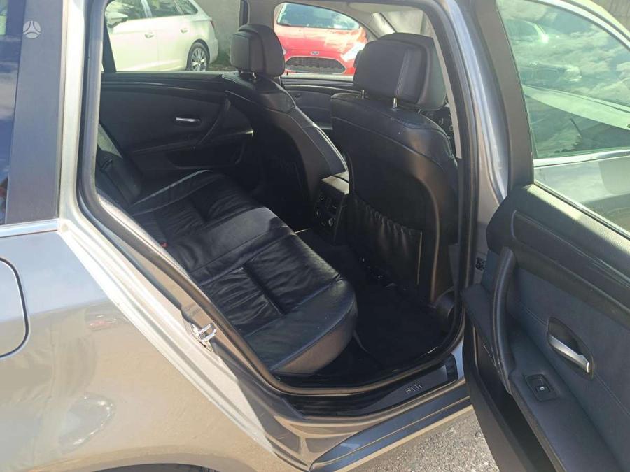 Pelēks BMW 525 2008 Utena, ar dzinēja tilpumu 2.99 L un nobraukumu 300 tūkst. km par 3700 €, foto 11 vietnē AUTOMOTO.COM.LV