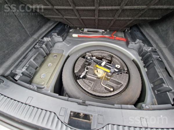 Pelēks BMW 525 2008 Talsi, ar dzinēja tilpumu 3.00 L un nobraukumu 337 tūkst. km par 4995 €, foto 9 vietnē AUTOMOTO.COM.LV