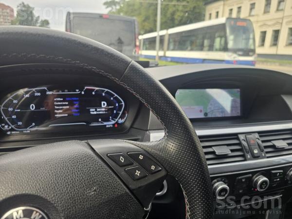 Pelēks BMW 525 2008 Rīga, ar dzinēja tilpumu 3.00 L un nobraukumu 328 tūkst. km par 4800 €, foto 5 vietnē AUTOMOTO.COM.LV