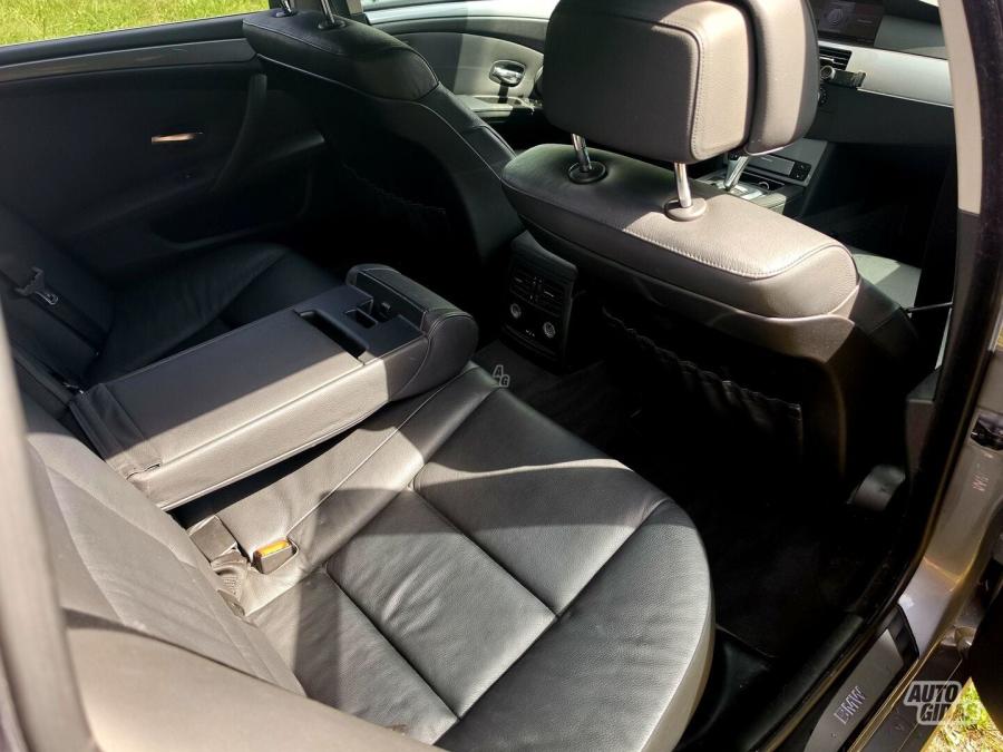 Pelēks BMW 525 2008 Kauņa, ar dzinēja tilpumu 3.00 L un nobraukumu 323 tūkst. km par 3750 €, foto 12 vietnē AUTOMOTO.COM.LV