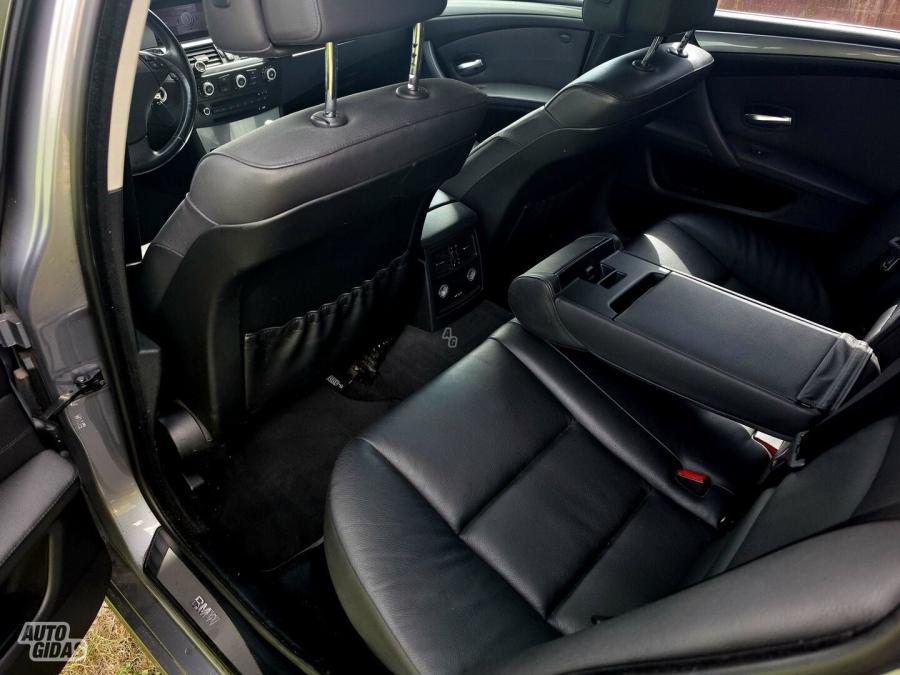 Pelēks BMW 525 2008 Kauņa, ar dzinēja tilpumu 3.00 L un nobraukumu 323 tūkst. km par 3750 €, foto 13 vietnē AUTOMOTO.COM.LV