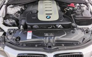 Pelēks BMW 525 2008 Marijampole, ar dzinēja tilpumu 2.99 L un nobraukumu 280 tūkst. km par 3650 €, foto 18 vietnē AUTOMOTO.COM.LV