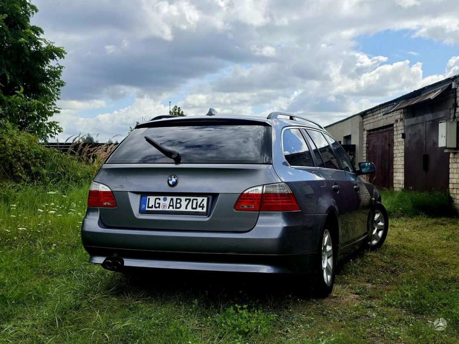 Grey BMW 525 2008 in Kaunas, with an engine capacity of 2.99 L and mileage of 320 thousand km for 3400 €, photo 5 on AUTOMOTO.COM.LV