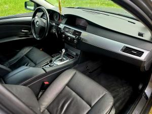 Grey BMW 525 2008 in Kaunas, with an engine capacity of 2.99 L and mileage of 320 thousand km for 3400 €, photo 8 on AUTOMOTO.COM.LV