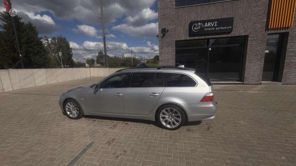 Pelēks BMW 525 2008 Kauņa, ar dzinēja tilpumu 2.99 L un nobraukumu 381 tūkst. km par 4800 €, foto 1 vietnē AUTOMOTO.COM.LV