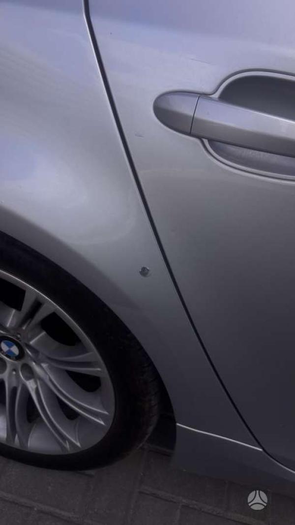 Pelēks BMW 525 2008 Kauņa, ar dzinēja tilpumu 2.99 L un nobraukumu 381 tūkst. km par 4800 €, foto 10 vietnē AUTOMOTO.COM.LV