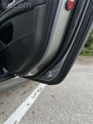 Grey BMW 525 2008 in Rezekne, with an engine capacity of 3.00 L and mileage of 348 thousand km for 4699 €, photo 8 on AUTOMOTO.COM.LV