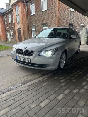 Pelēks BMW 525 2008 Daugavpils, ar dzinēja tilpumu 3.00 L un nobraukumu 340 tūkst. km par 4800 €, foto 3 vietnē AUTOMOTO.COM.LV