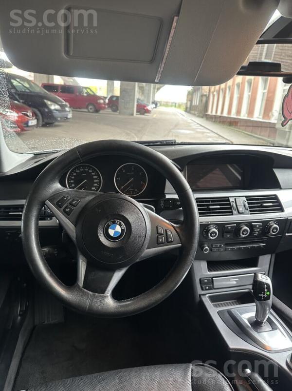 Pelēks BMW 525 2008 Daugavpils, ar dzinēja tilpumu 3.00 L un nobraukumu 340 tūkst. km par 4800 €, foto 10 vietnē AUTOMOTO.COM.LV