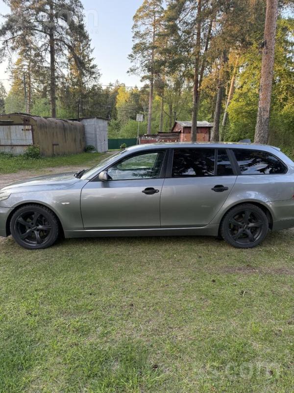 Grey BMW 525 2009 in Dobele, with an engine capacity of 3.00 L and mileage of 377 thousand km for 2200 €, photo 5 on AUTOMOTO.COM.LV