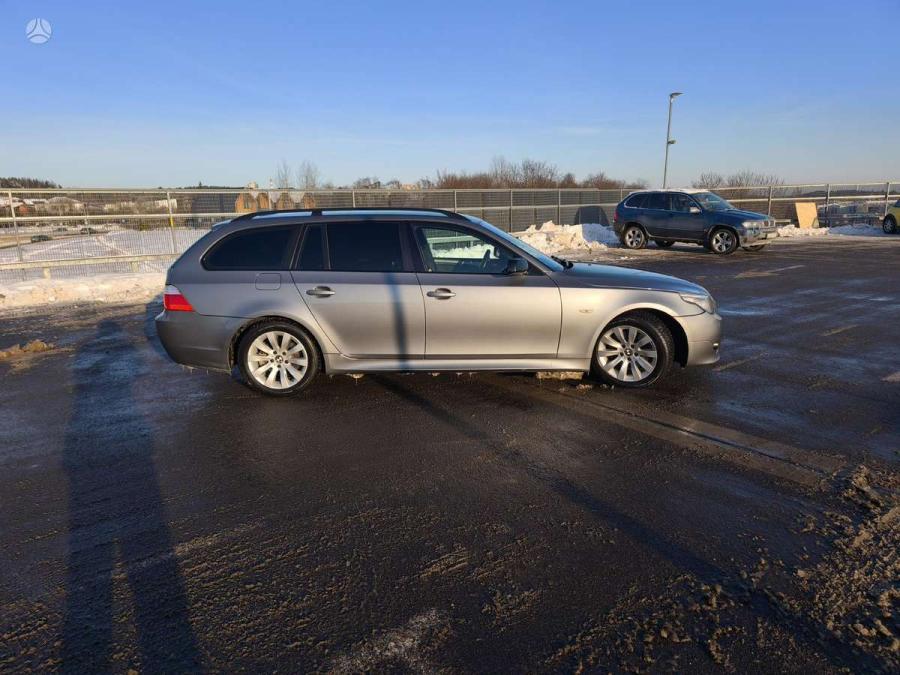 Pelēks BMW 525 2009 Švenčionys, ar dzinēja tilpumu 2.99 L un nobraukumu 439 tūkst. km par 4350 €, foto 5 vietnē AUTOMOTO.COM.LV