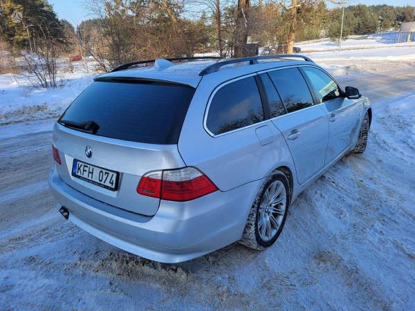 Grey BMW 525 2009 in Vilnius, with an engine capacity of 2.99 L and mileage of 327 thousand km for 4300 €, photo 4 on AUTOMOTO.COM.LV