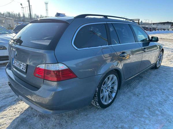 Grey BMW 525 2009 in Vilnius, with an engine capacity of 2.99 L and mileage of 322 thousand km for 5350 €, photo 4 on AUTOMOTO.COM.LV