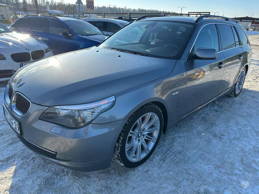 Pelēks BMW 525 2009 Viļņa, ar dzinēja tilpumu 2.99 L un nobraukumu 322 tūkst. km par 5350 €, foto 9 vietnē AUTOMOTO.COM.LV