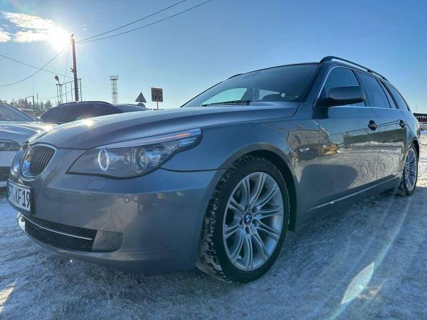 Grey BMW 525 2009 in Vilnius, with an engine capacity of 2.99 L and mileage of 322 thousand km for 5350 €, photo 10 on AUTOMOTO.COM.LV