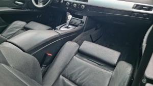 Grey BMW 525 2009 in Vilnius, with an engine capacity of 2.99 L and mileage of 323 thousand km for 3500 €, photo 8 on AUTOMOTO.COM.LV