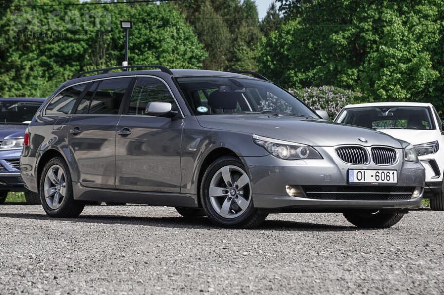 Grey BMW 525 2009 in Riga, with an engine capacity of 3.00 L and mileage of 300 thousand km for 4990 €, photo 3 on AUTOMOTO.COM.LV