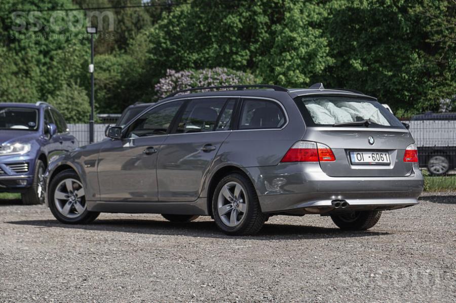 Grey BMW 525 2009 in Riga, with an engine capacity of 3.00 L and mileage of 300 thousand km for 4990 €, photo 4 on AUTOMOTO.COM.LV