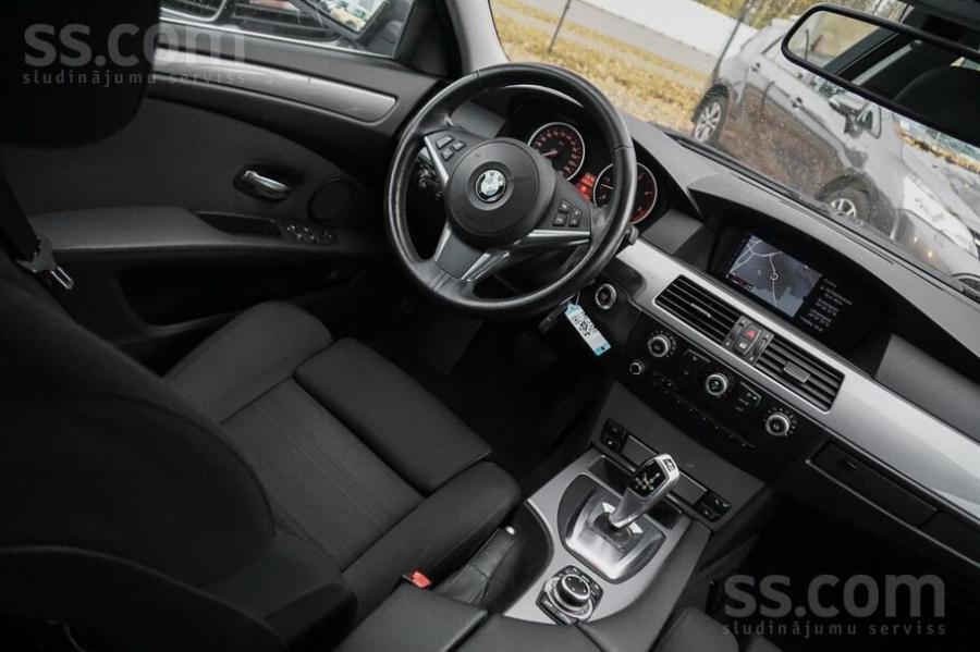 Grey BMW 525 2009 in Riga, with an engine capacity of 3.00 L and mileage of 300 thousand km for 4990 €, photo 8 on AUTOMOTO.COM.LV