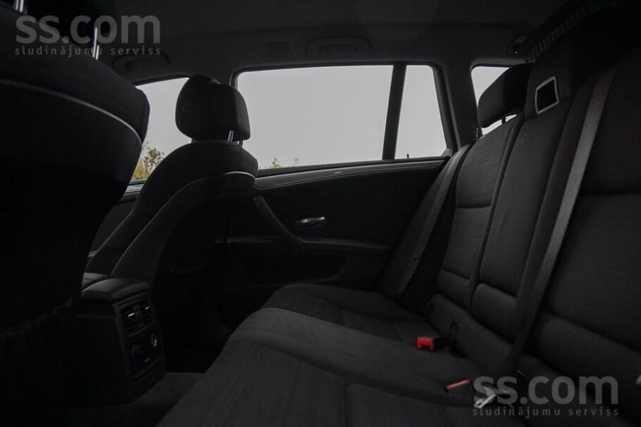 Grey BMW 525 2009 in Riga, with an engine capacity of 3.00 L and mileage of 300 thousand km for 4990 €, photo 18 on AUTOMOTO.COM.LV