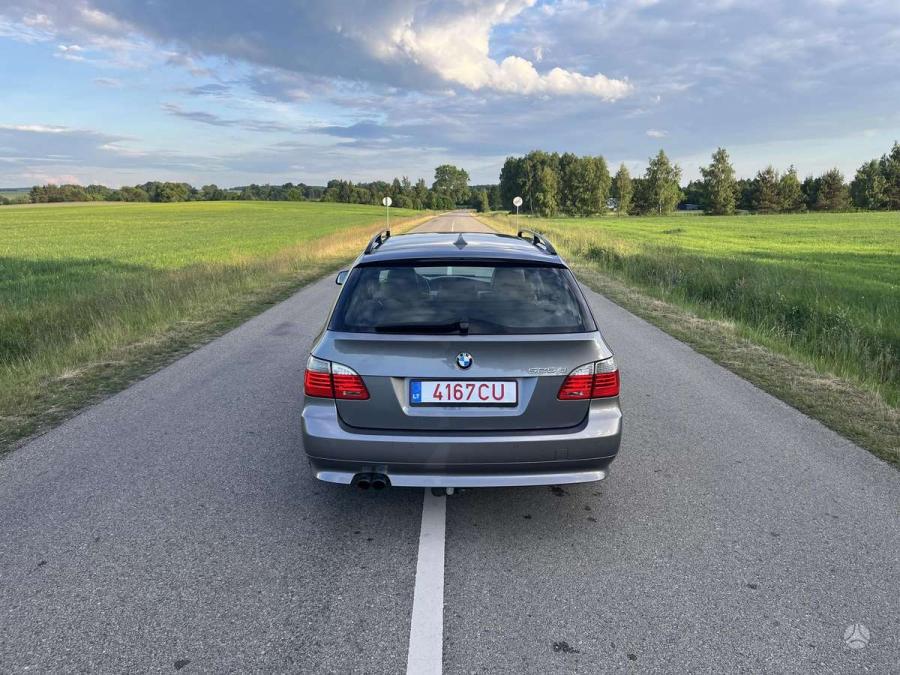 Pelēks BMW 525 2009 Viļņa, ar dzinēja tilpumu 2.99 L un nobraukumu 339 tūkst. km par 4800 €, foto 7 vietnē AUTOMOTO.COM.LV