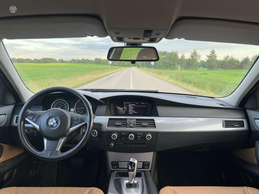 Pelēks BMW 525 2009 Viļņa, ar dzinēja tilpumu 2.99 L un nobraukumu 339 tūkst. km par 4800 €, foto 11 vietnē AUTOMOTO.COM.LV